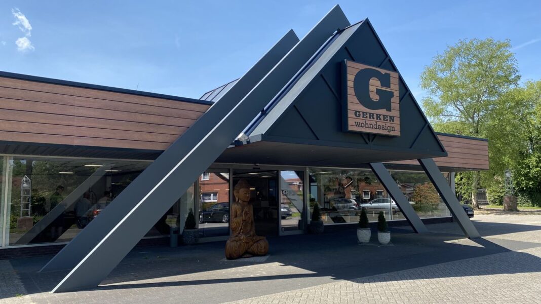 Buy coffee table (tree slice / tree trunk) online