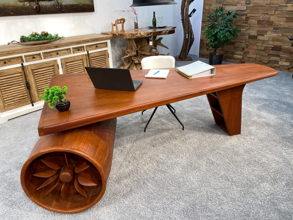 Bureau en bois d'art :: Tischonkel